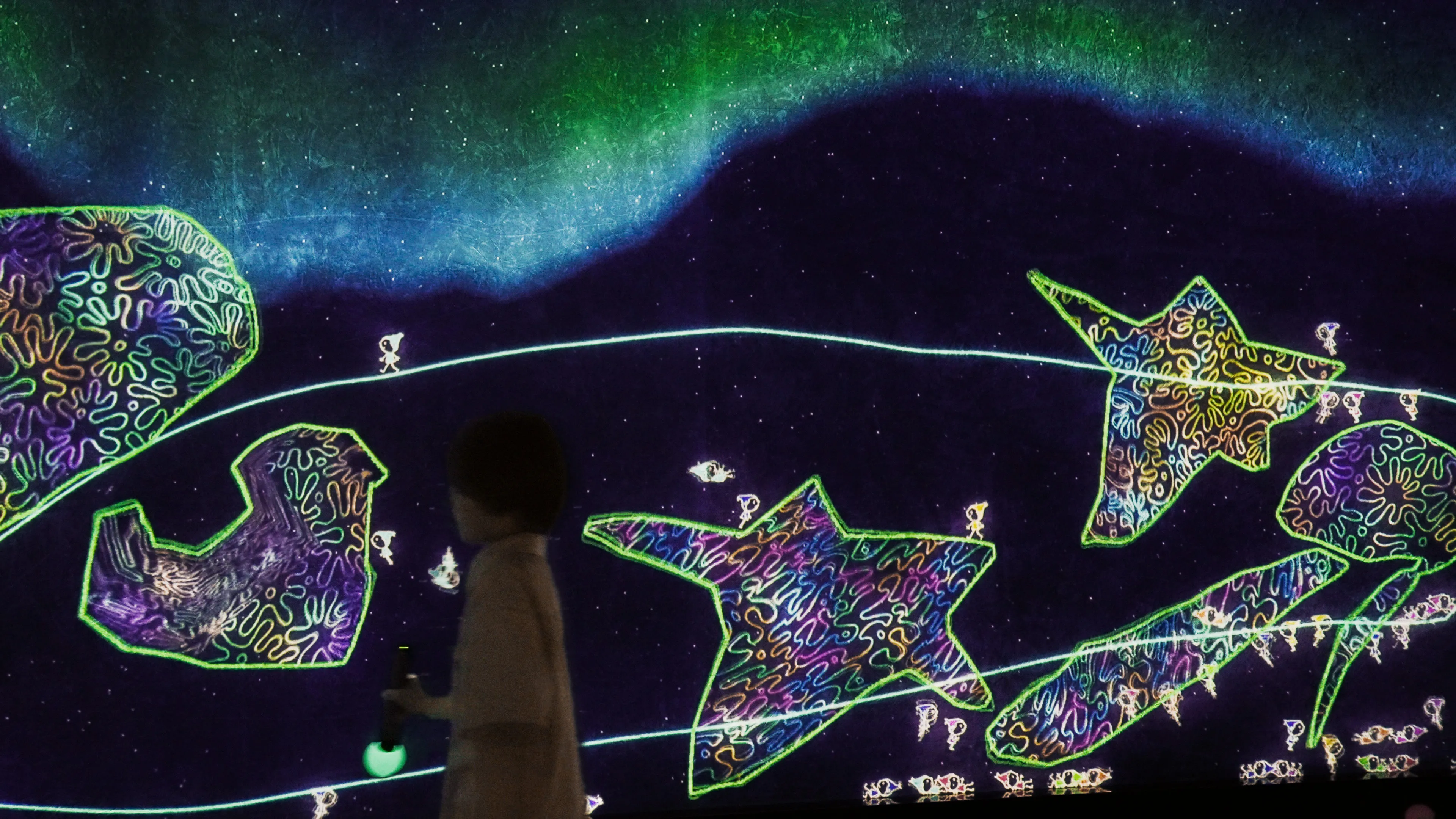 A Window to the Universe where Little People Live | teamLab