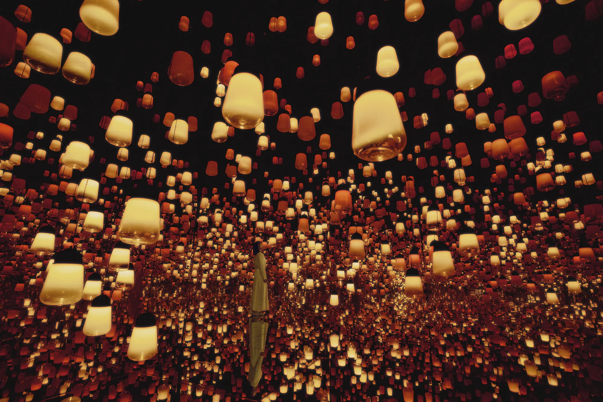Forest of Resonating Lamps: One Stroke - a Year in the Mountains | teamLab